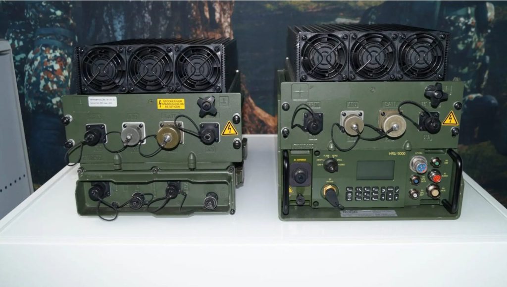 Kurzwellenfunkgeräte HRM 9000 für Weitbereichskommunikation in Erprobung