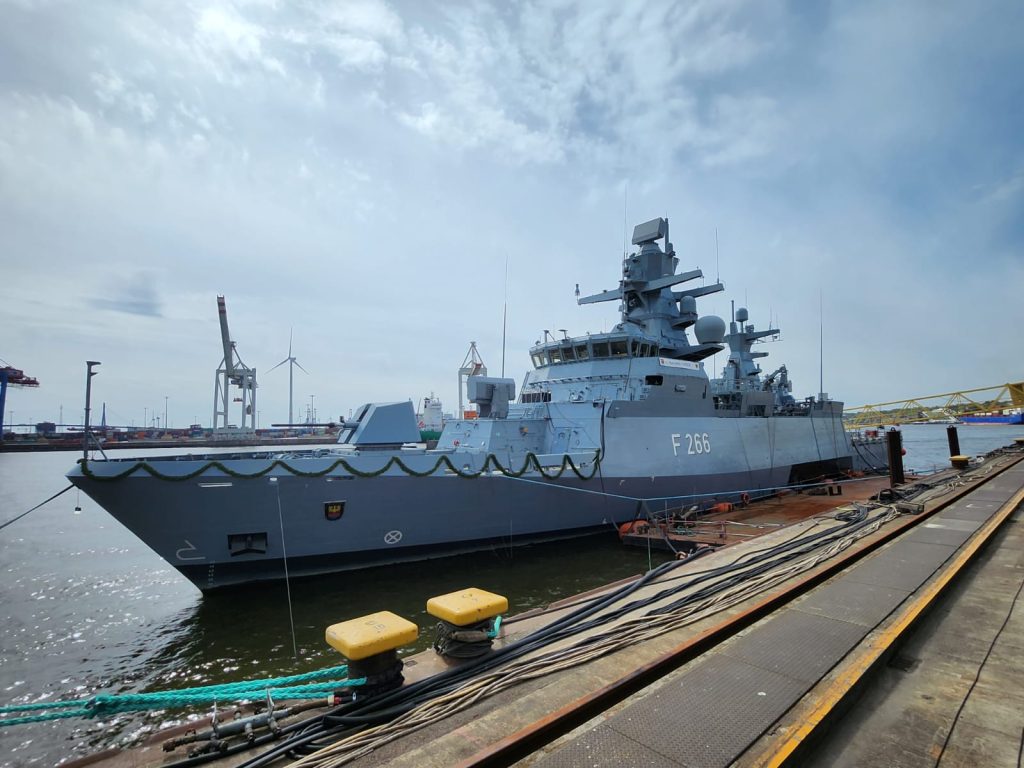 Korvetten K 130: Zweite Einheit des zweiten Loses getauft