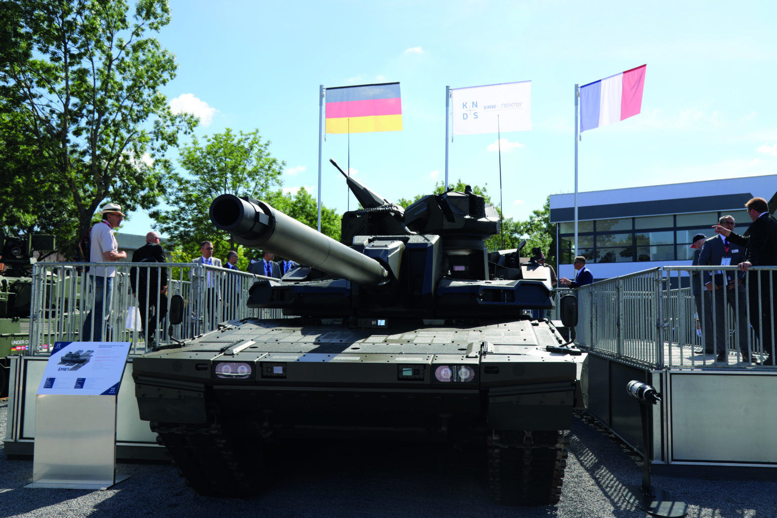 Zukunft des Leopard 2 und Perspektiven für die weitere Entwicklung der ...