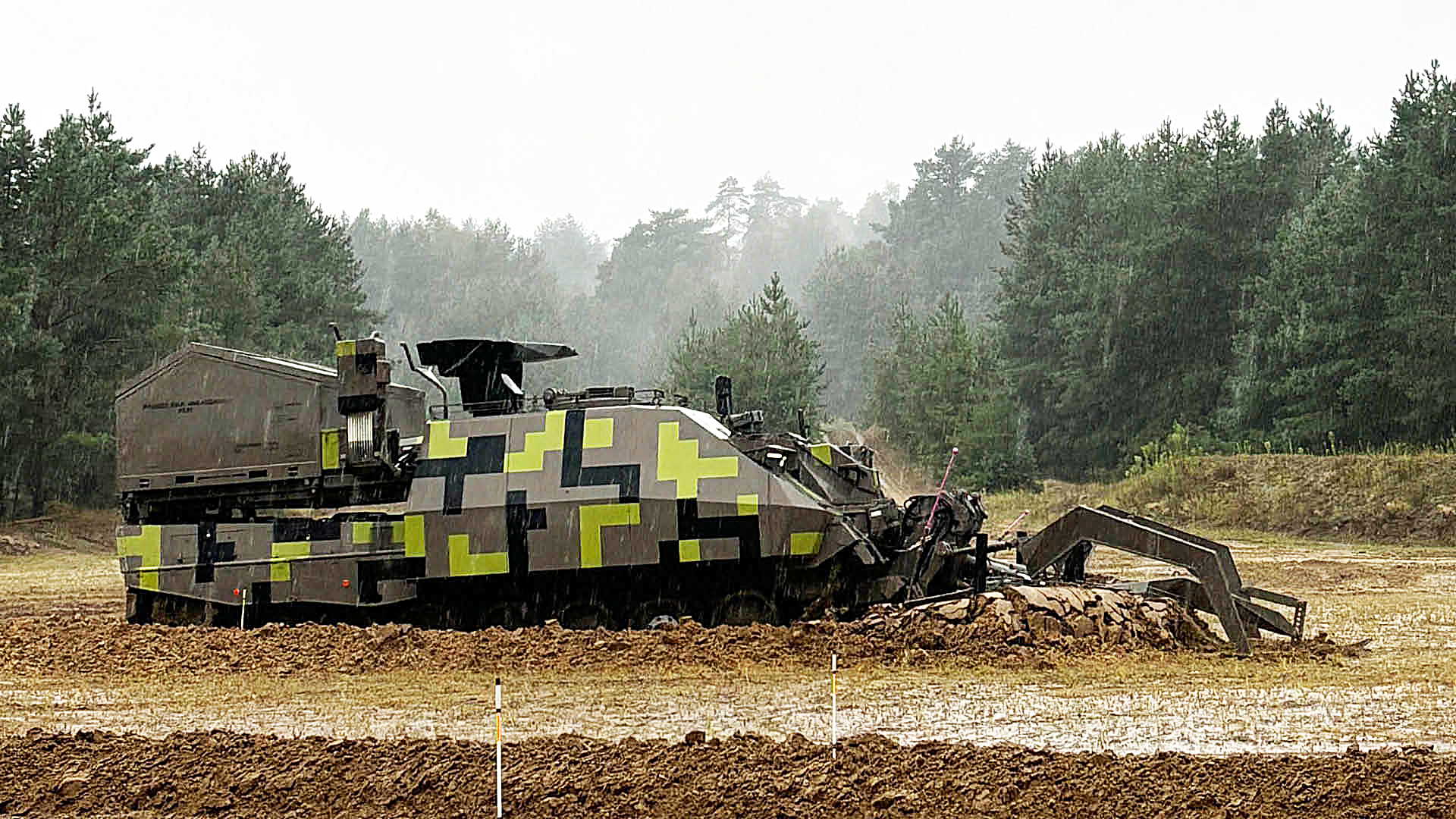 Minenräumpanzer Keiler NG in Aktion