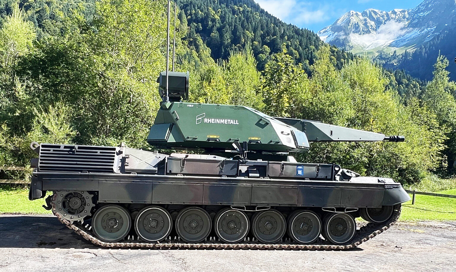 Das mobile Flugabwehrsystem Skyranger in Action