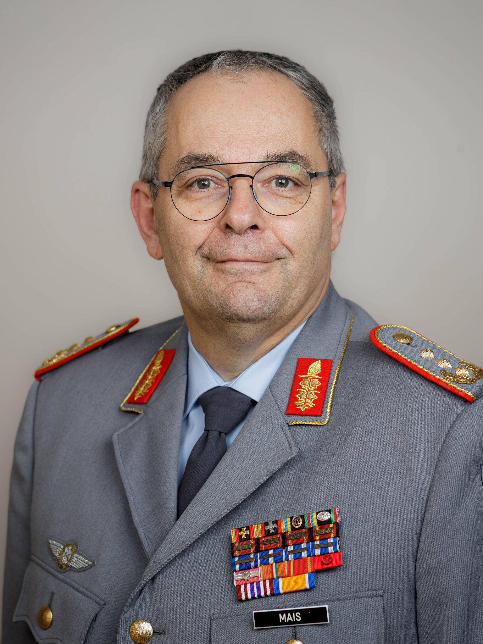 Pistorius beruft Frau in Spitzenposition und neuen Inspekteur des Heeres