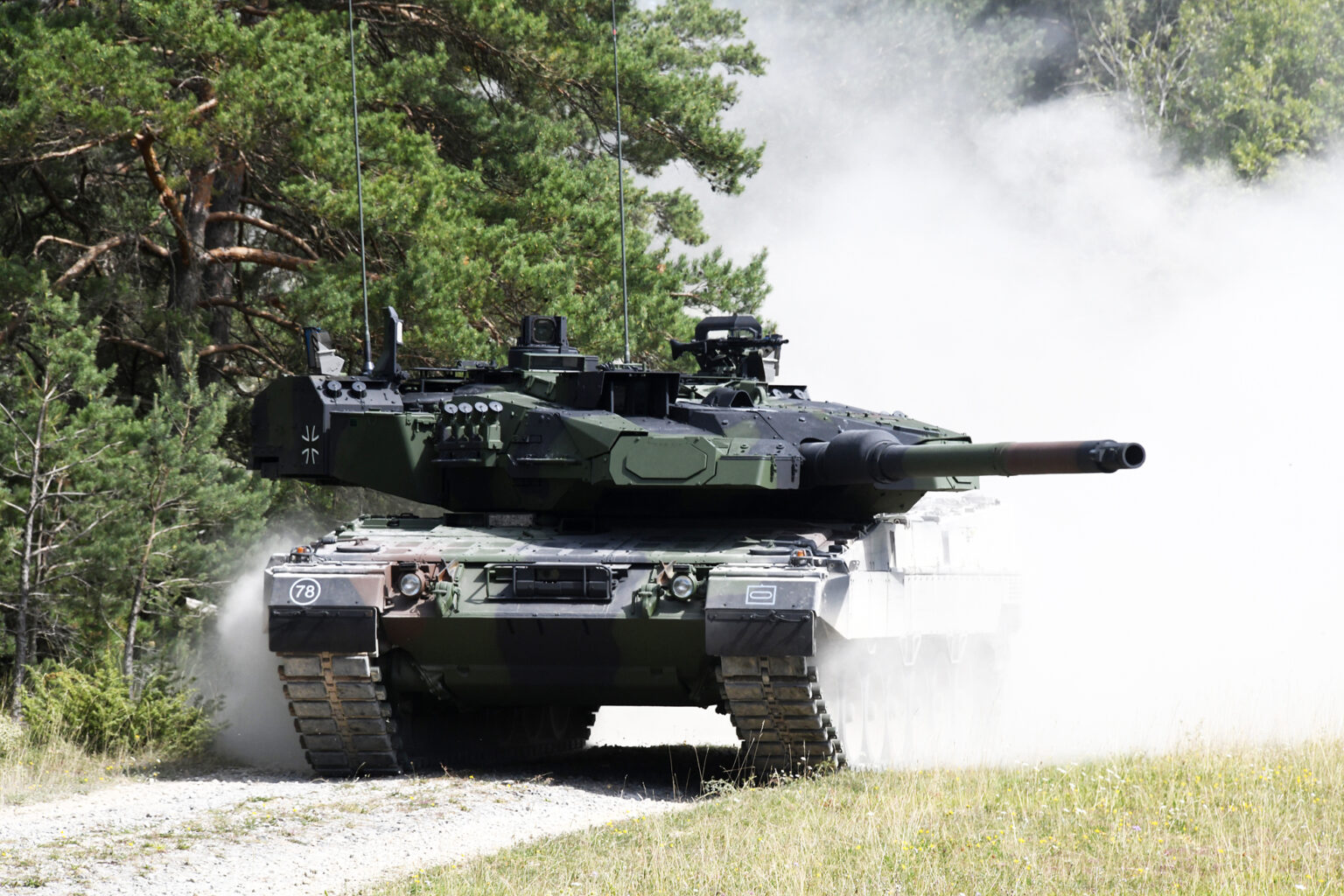 Verwunderlich Leopard 2 A7a1 Fotos