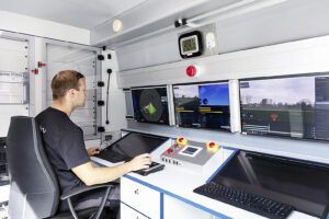 Rohde & Schwarz demonstriert die ARDRONIS Counter-UAS Lösung bei der ...
